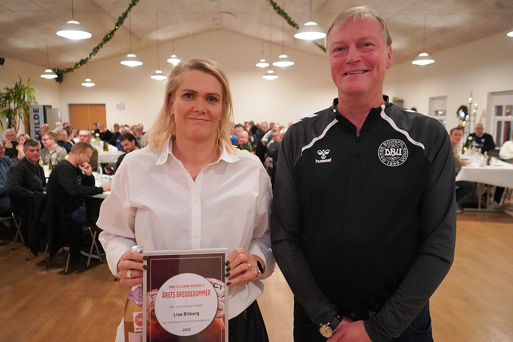 Region 2: Årets Breddedommer tager Fodboldloven med på ferie